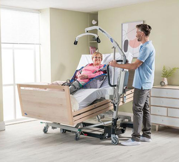 Patientenlifter Invacare Birdie EVO XPLUS | Sanitaetshaus-24.de